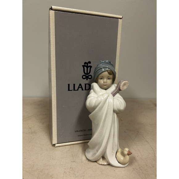 Lladró | Art | Lladro Figurine Child Wrapped In Towel With Rubber Duck ...